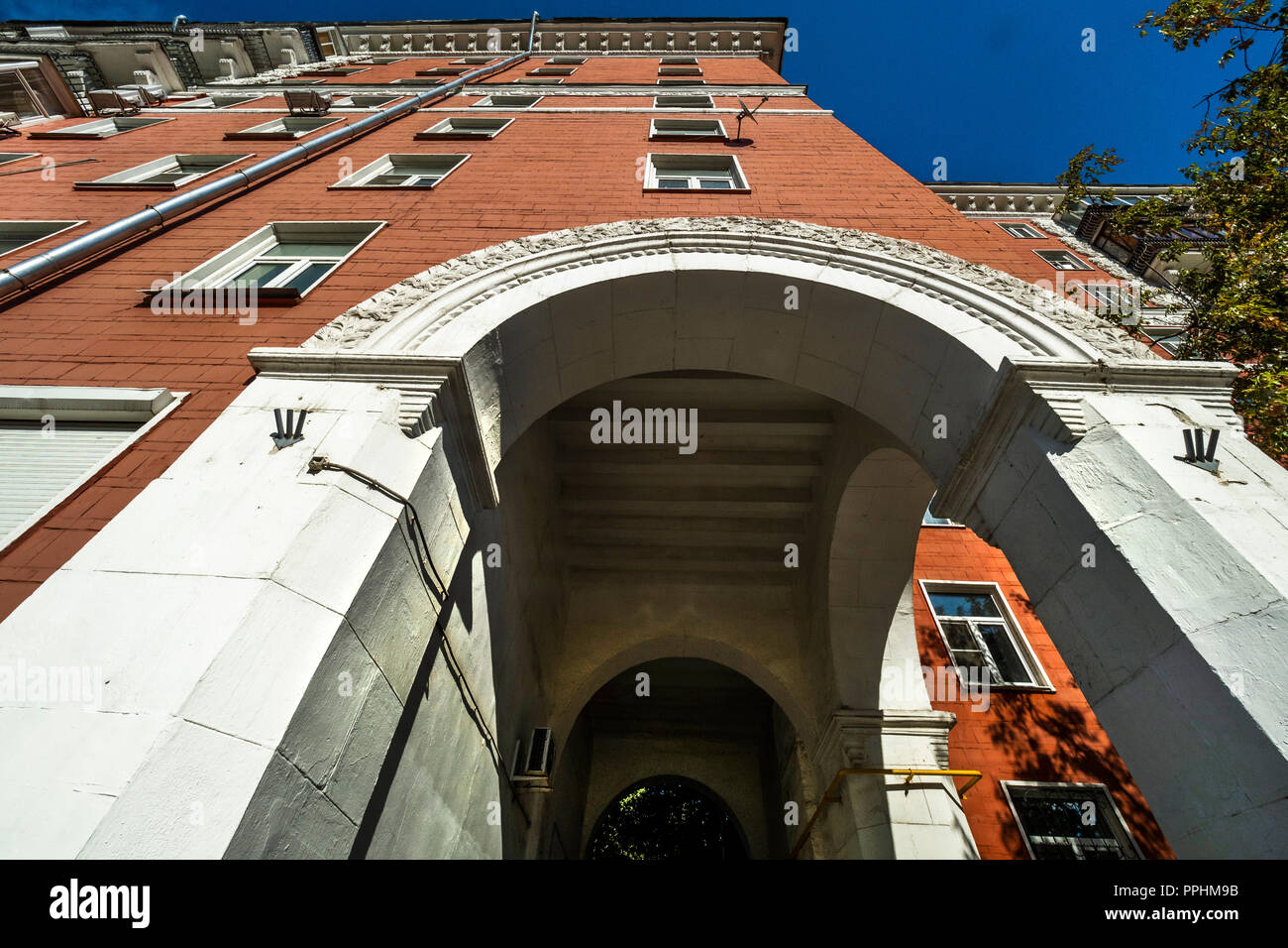 Russia, Moscow. 'Red Houses' residential area on Stroiteley Street ...