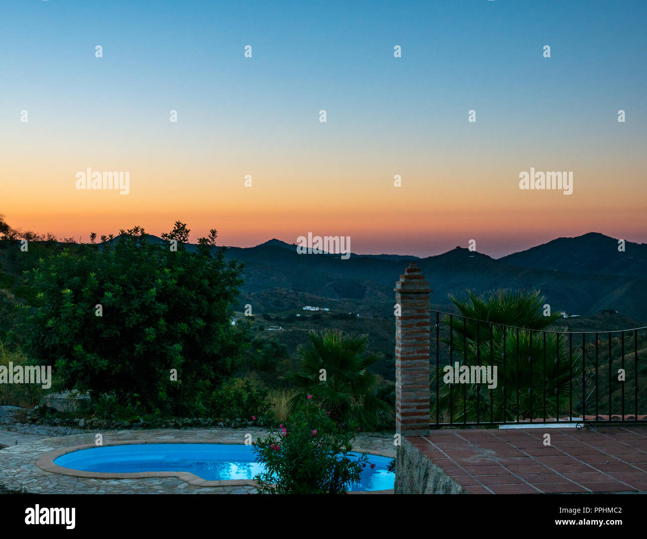 Sunrise sunrise sunrise sunrise outdoor hi-res stock photography and ...