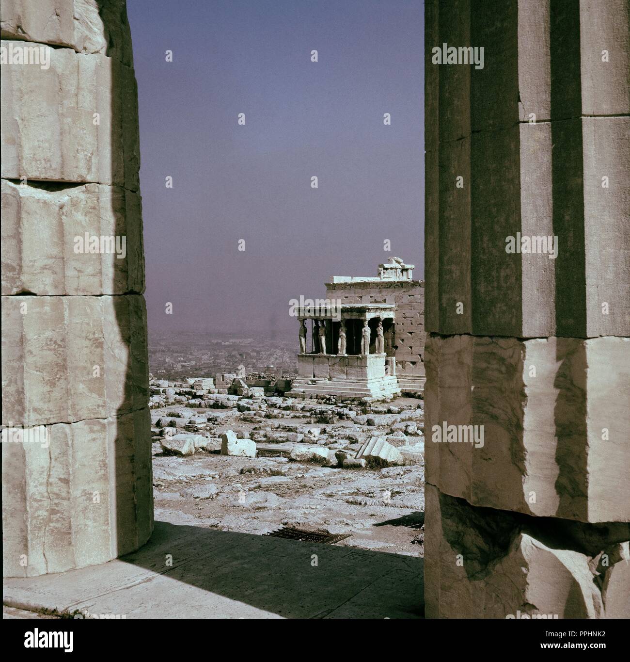 EL ERECTEION - 421/405 AC. Author: MNESICLES SIGLO V AC. Location ...