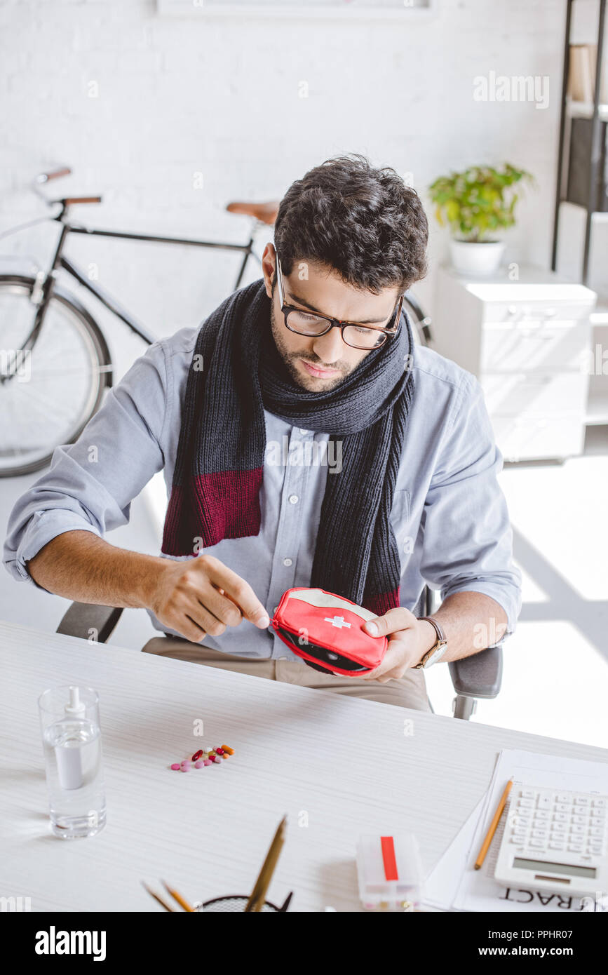 Open first aid kit hi-res stock photography and images - Alamy