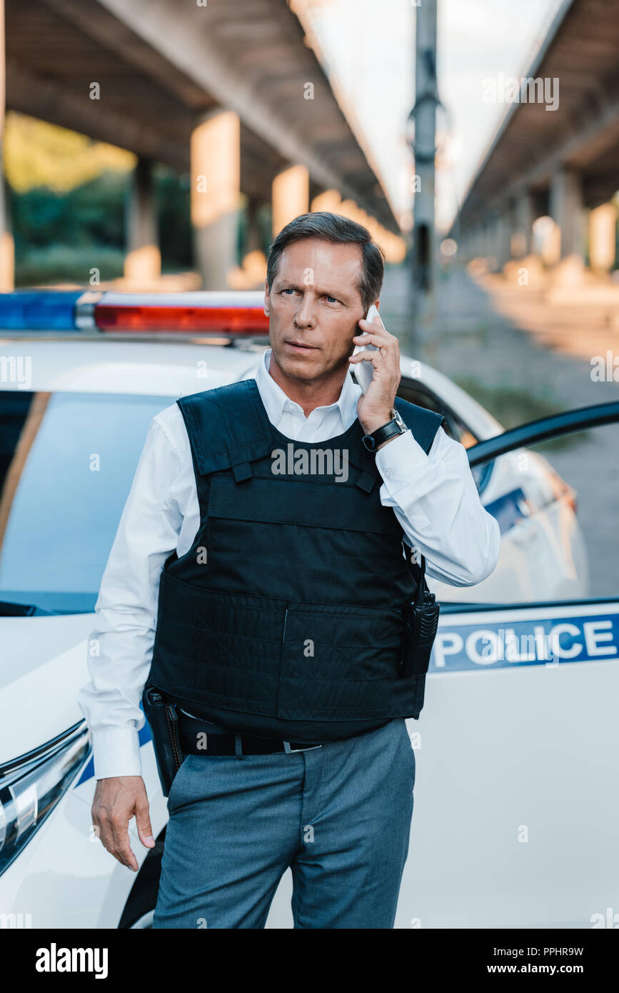 Police officer talking man on hi-res stock photography and images - Alamy