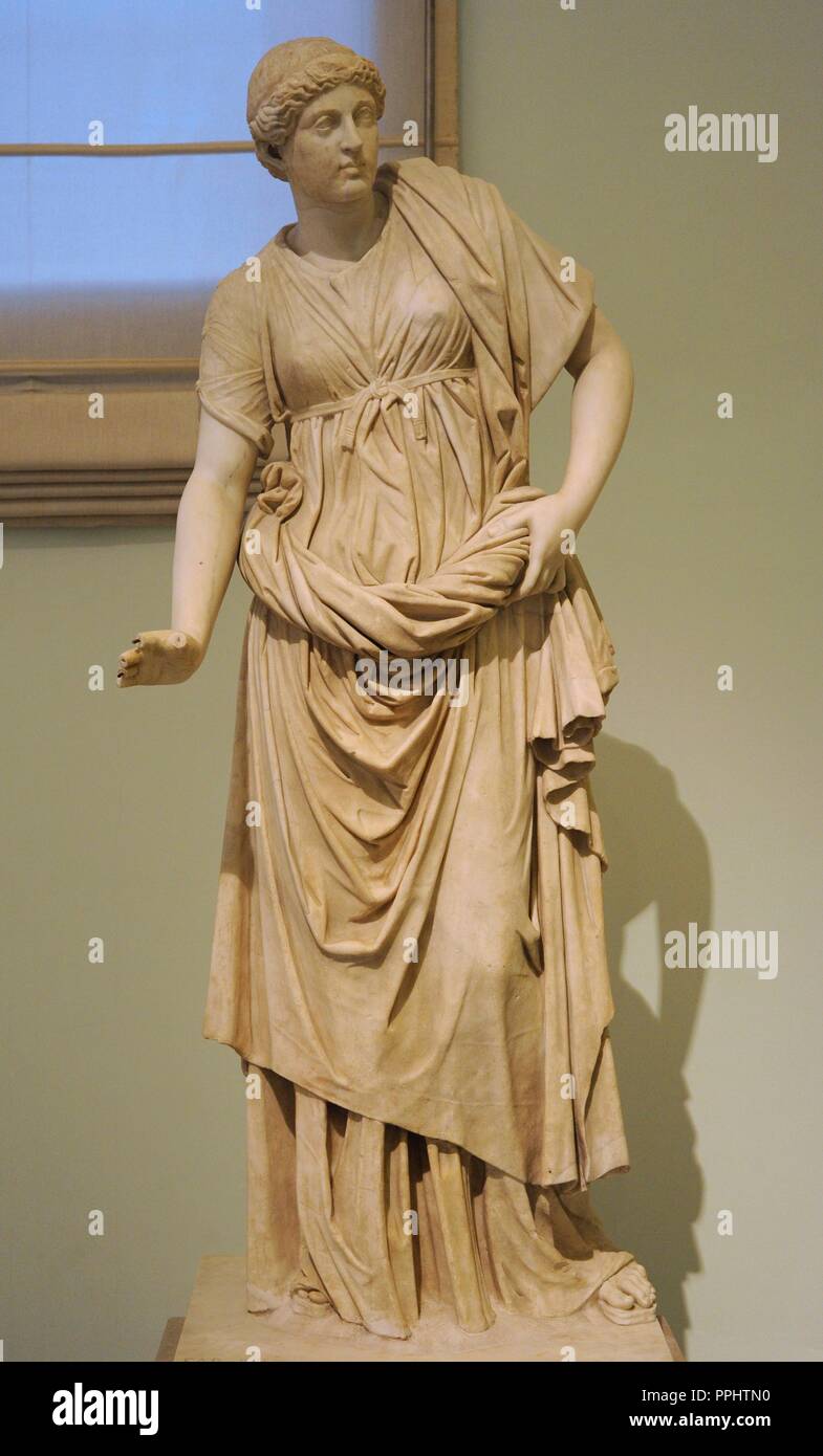 Niobid hi-res stock photography and images - Alamy