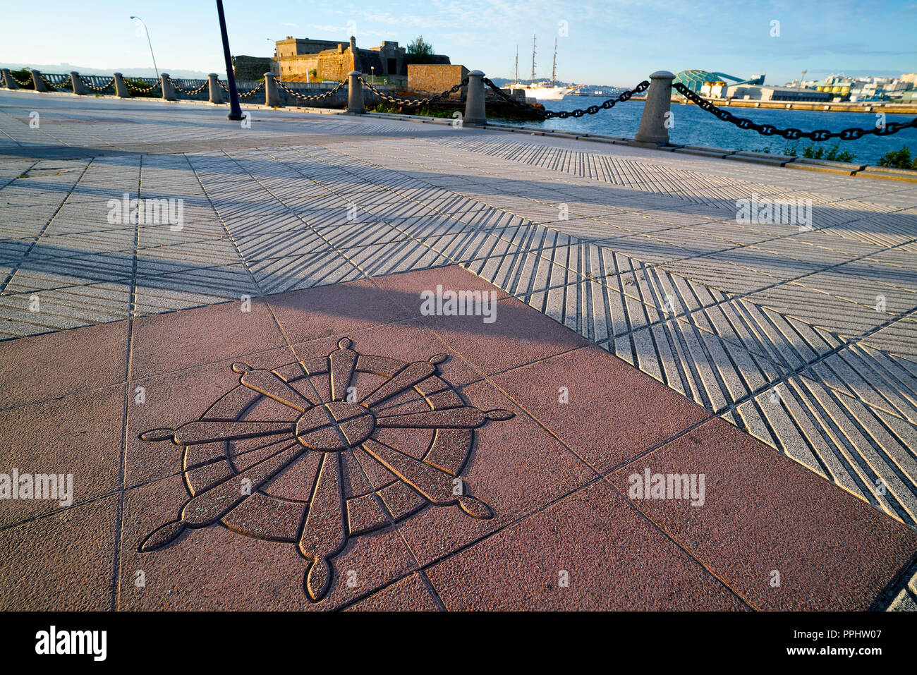 Pavement detail hi-res stock photography and images - Alamy