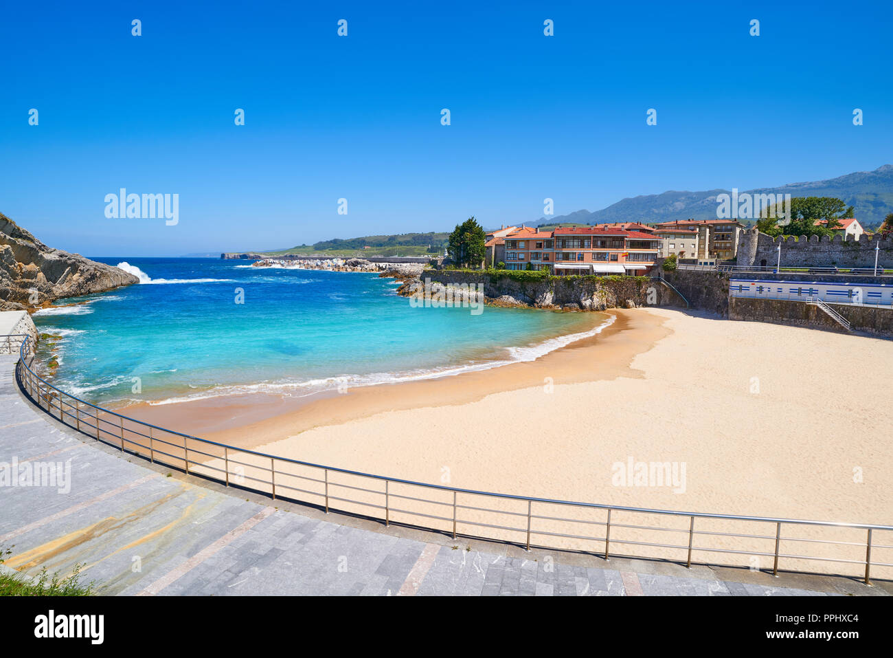 Sablon beach hi-res stock photography and images - Alamy