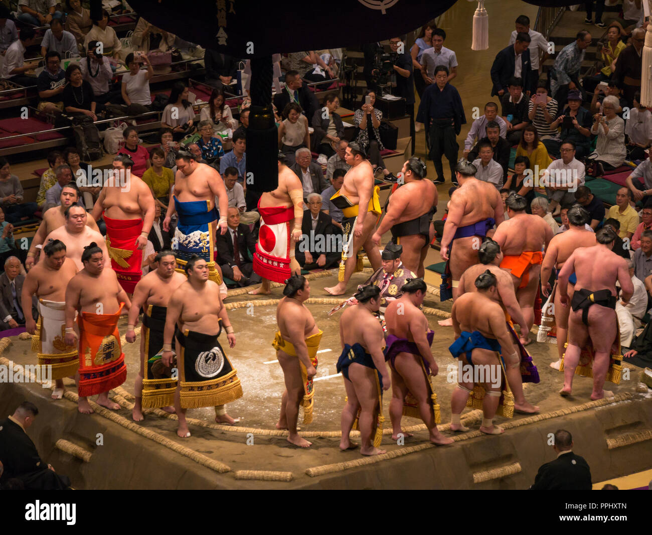 Grand sumo tournament hi-res stock photography and images - Alamy