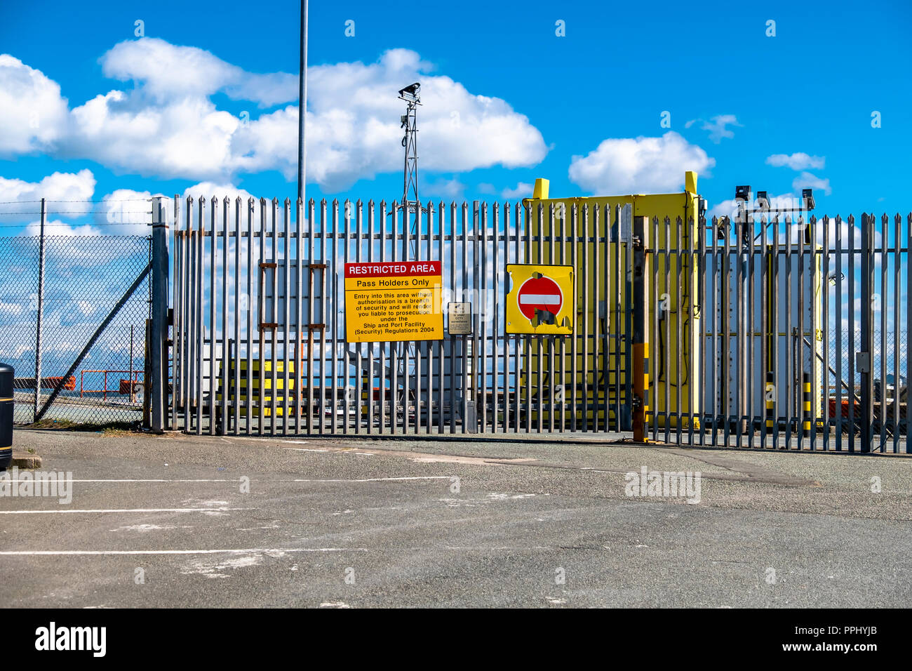 Uk Border Control High Resolution Stock Photography and Images - Alamy