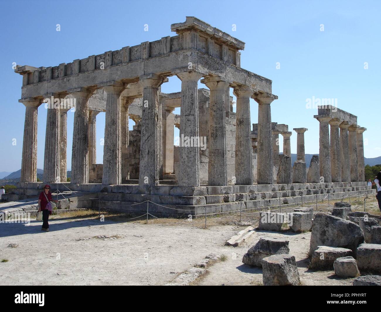 TEMPLO DE APHAIA CONSTRUIDO EN AL AÑO 450 AC. Location: APHAIA TEMPLE ...