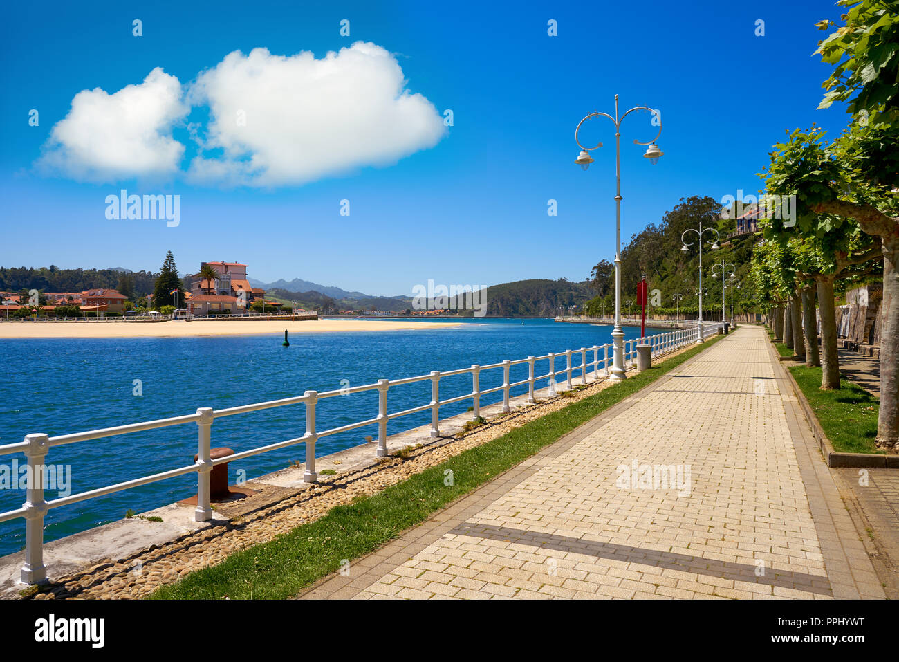 Sella river estuary hi-res stock photography and images - Alamy