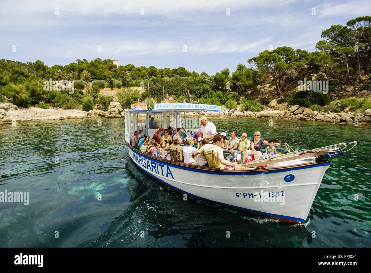 Puerto de Es Lledó. Parque natural de Sa Dragonera. Isla Dragonera ...