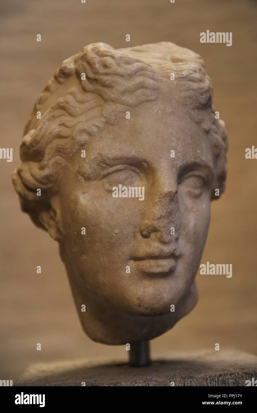 Aphrodite goddess hi-res stock photography and images - Alamy