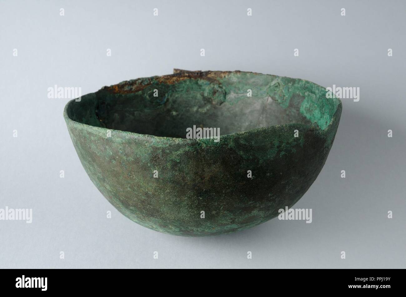 Roman bronze cooking pot hi-res stock photography and images - Alamy