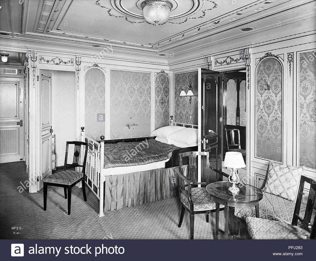 Titanic Ship First Class Stock Photos & Titanic Ship First Class Stock ...