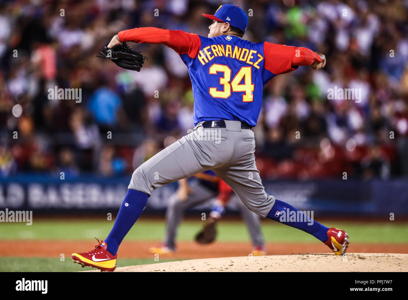Felix Hernadez pitcher abridor de Venezuela hace lanzamientos en el ...
