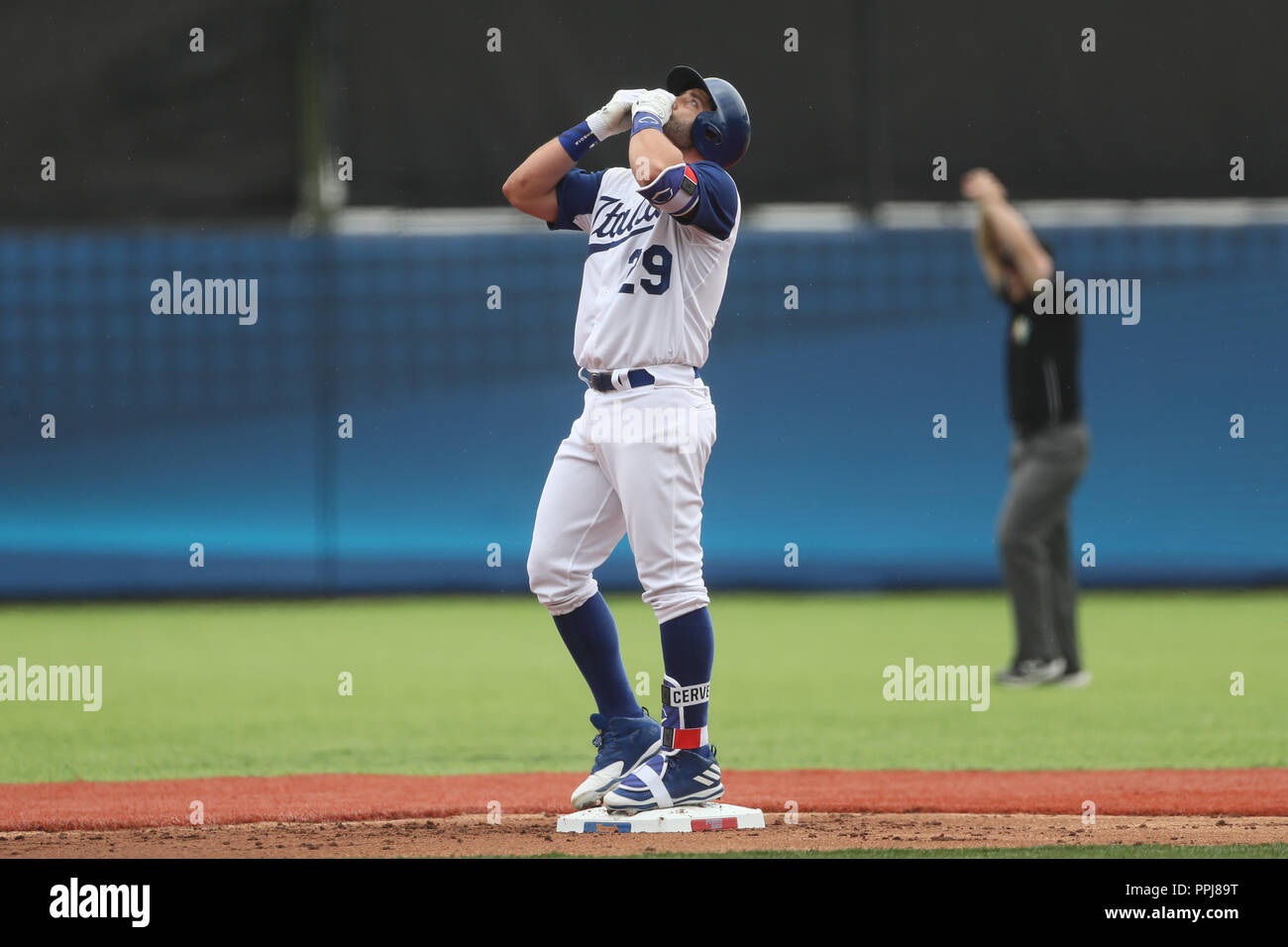 Segunda base hi-res stock photography and images - Alamy