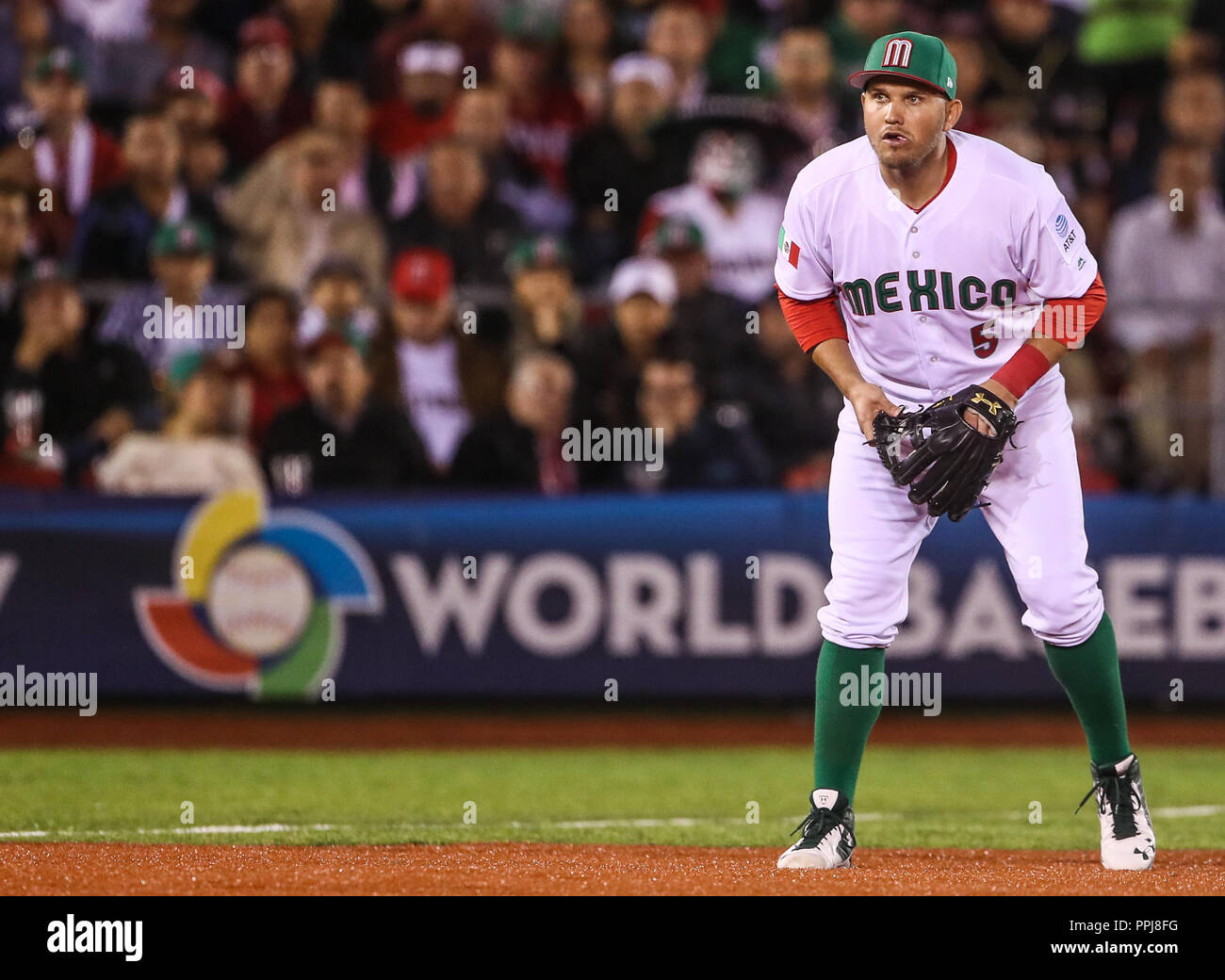 Brandon Laird de MExico, durante el partido entre Mexico vs Puerto Rico ...