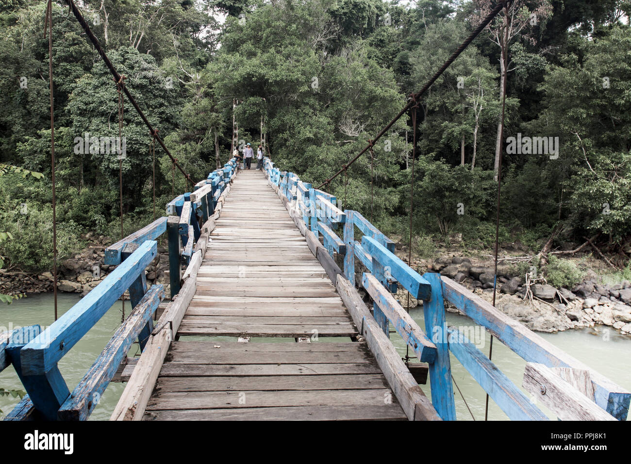 Rickety suspension bridge hi-res stock photography and images - Alamy