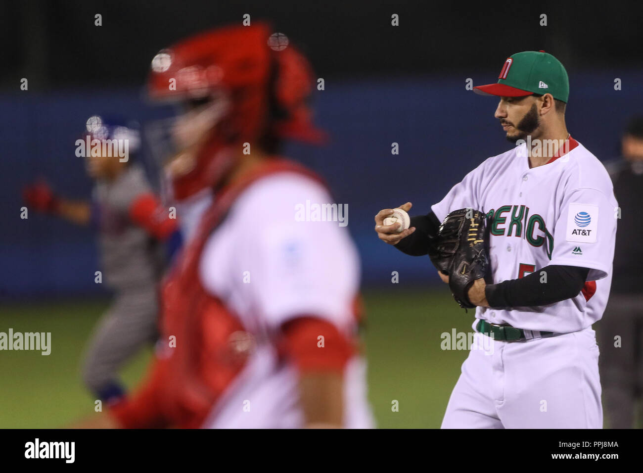 Francisco Lindor de Puerto Rico ,conecta un cuadrangular a Miguel ...