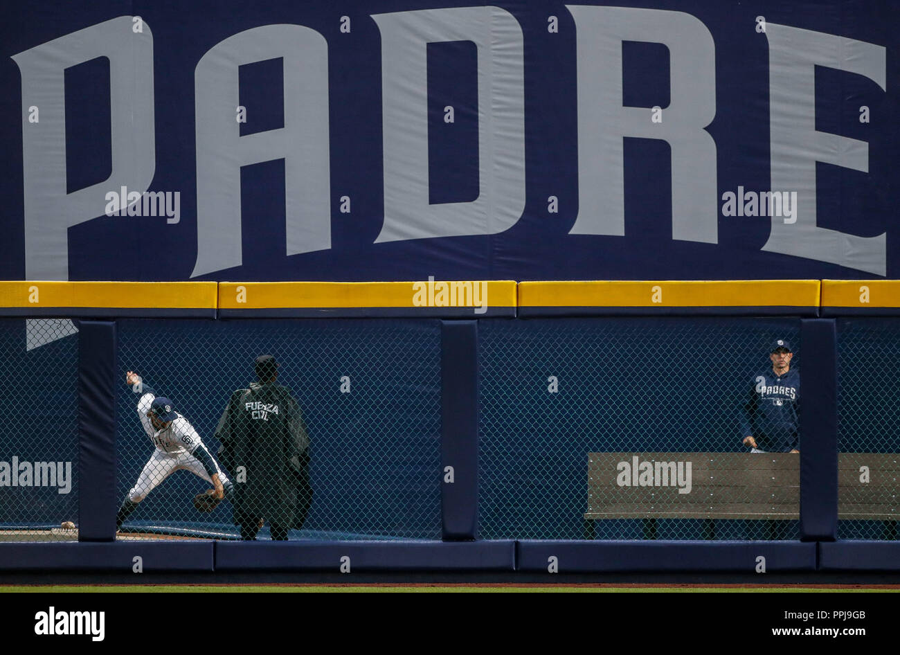 Baseball bullpen hi-res stock photography and images - Alamy