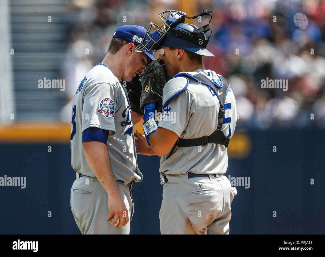 Ross Stripling and Austin Barnes (catcher) Acciones del partido de ...