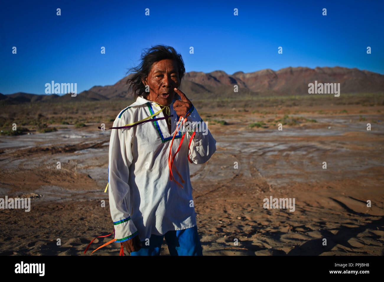 Francisco Barnett, shaman of the Seri ethnic group, enriched as El ...