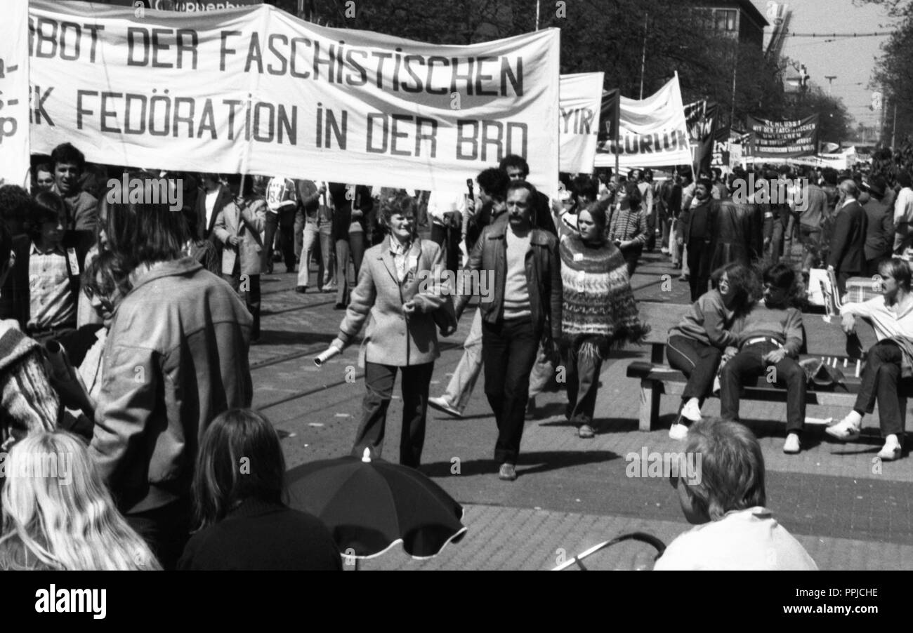 The congress on the 35th anniversary of the end of fascism on 10 May ...
