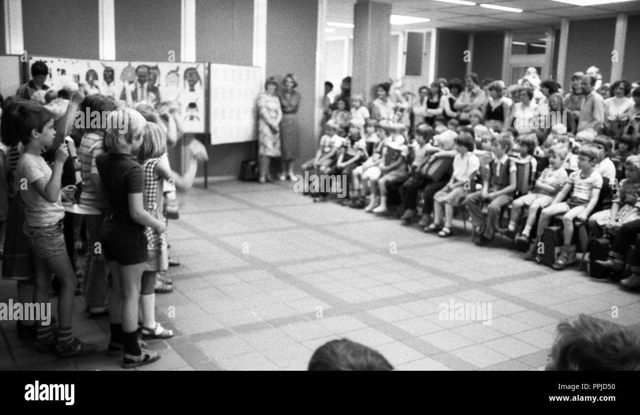 The first day of school at a primary school in Hagen (Germany) on ...