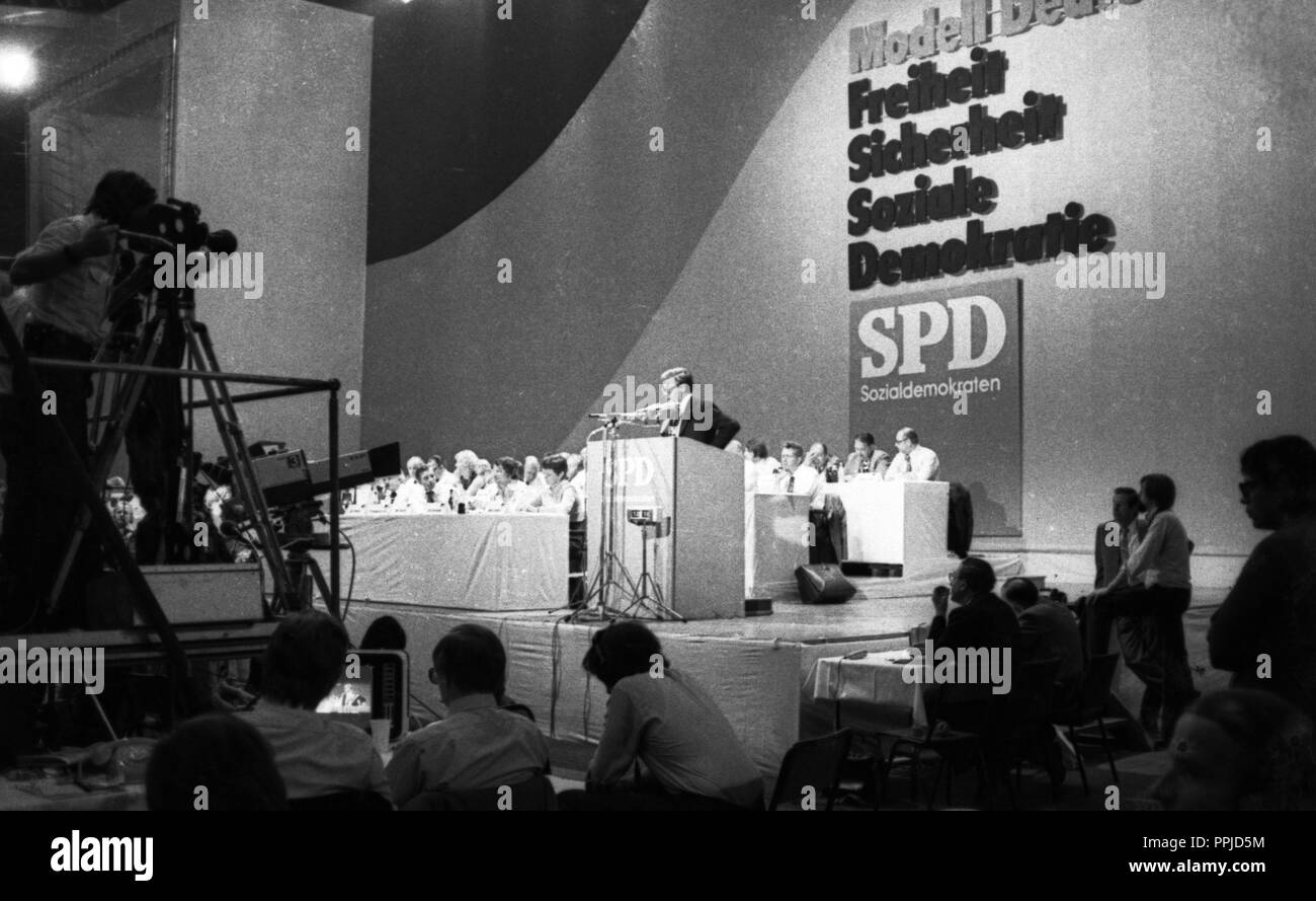 Party conference of the Social Democratic Party of Germany (SPD) on 18 ...