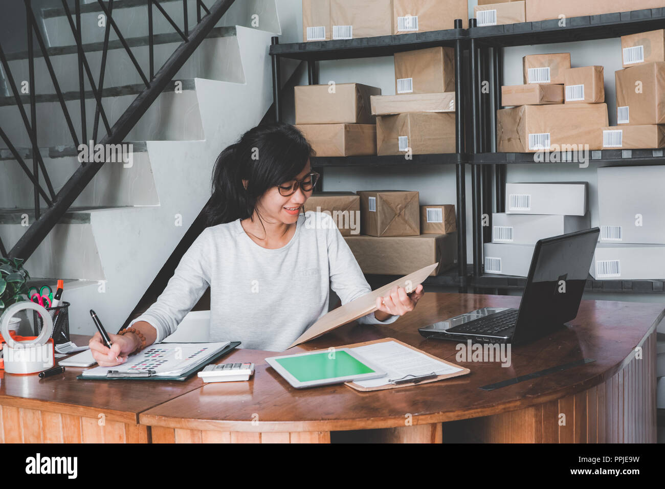 self employed business woman Stock Photo - Alamy