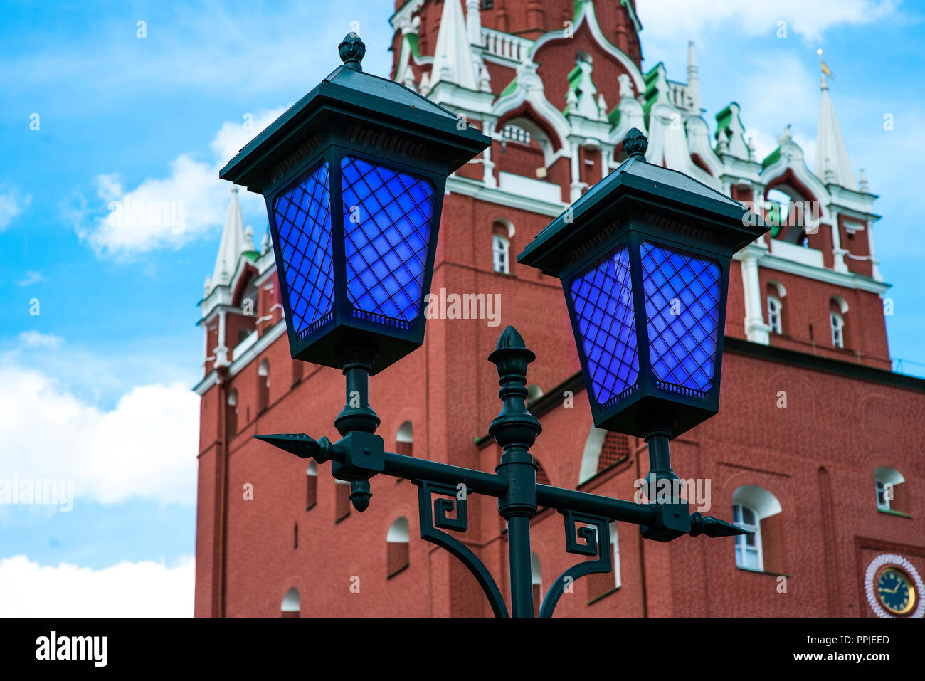 Victorian lampost hi-res stock photography and images - Alamy