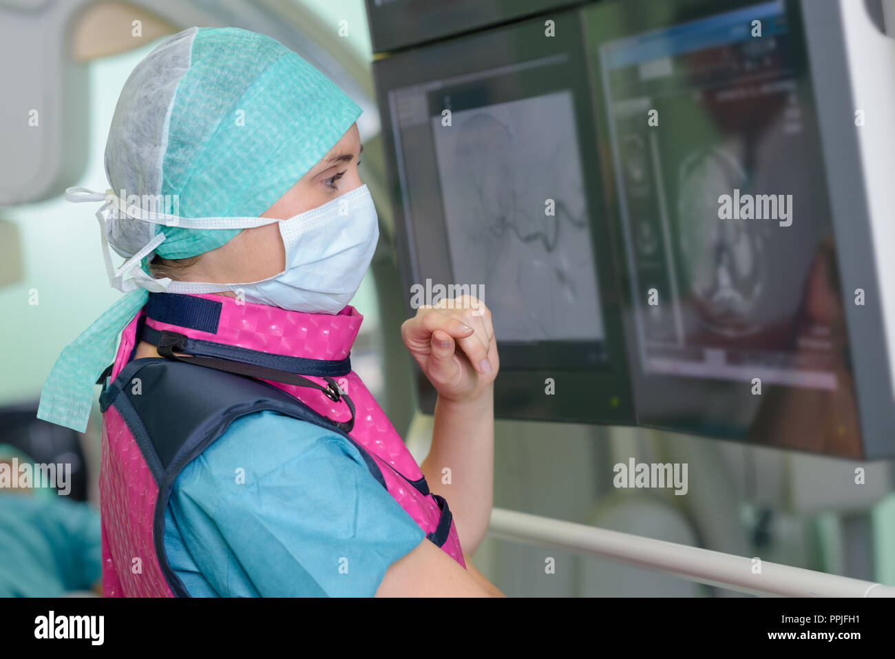 Health status monitoring hi-res stock photography and images - Alamy