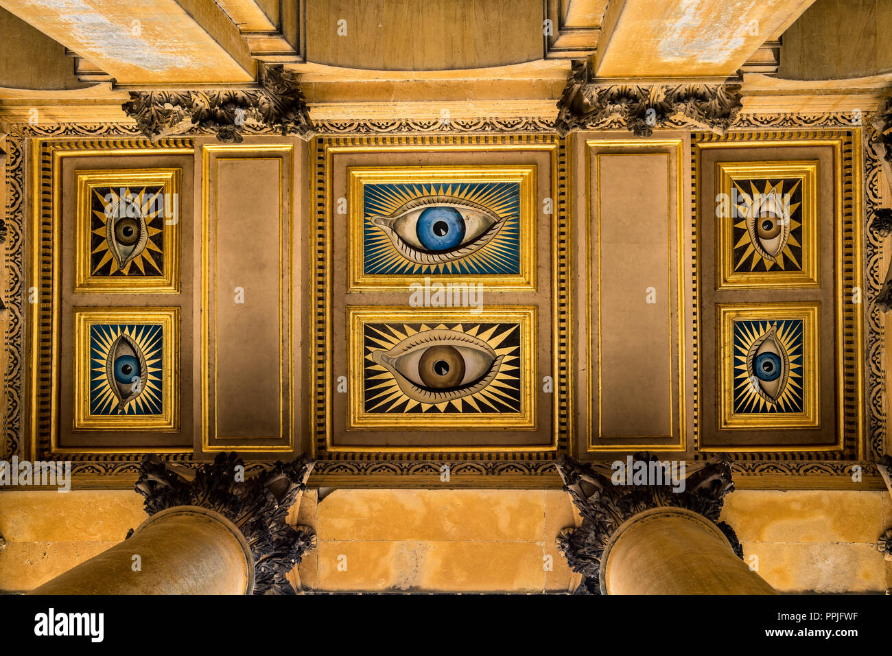 All seeing eye Stock Photo - Alamy