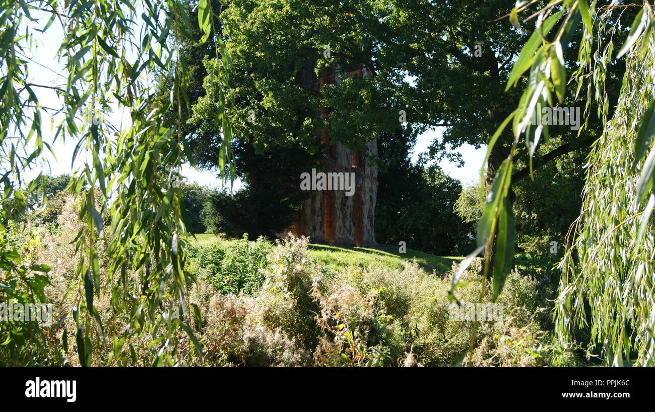 Caludon Castle Park and Ruins Stock Photo - Alamy