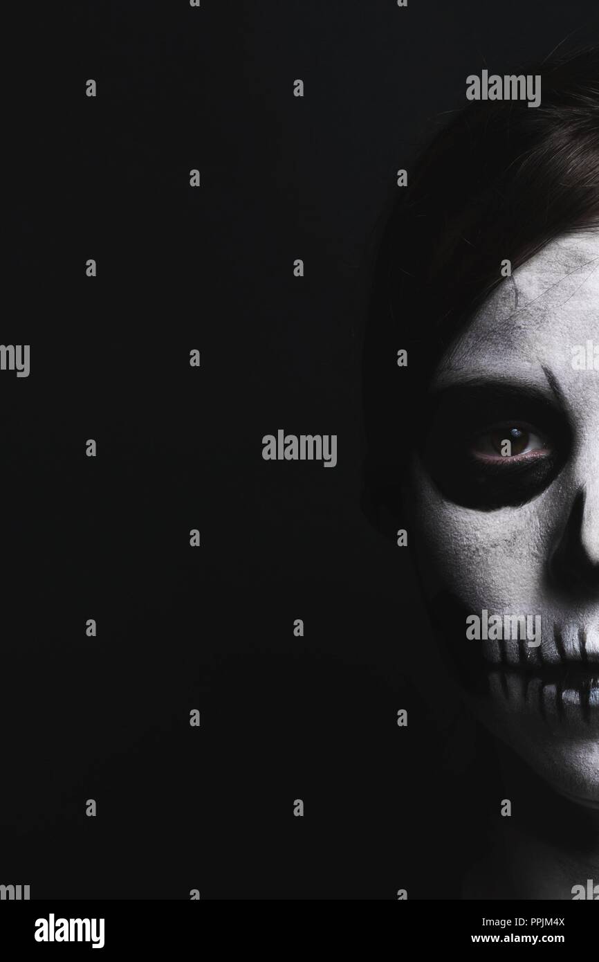 Job half done hi-res stock photography and images - Alamy