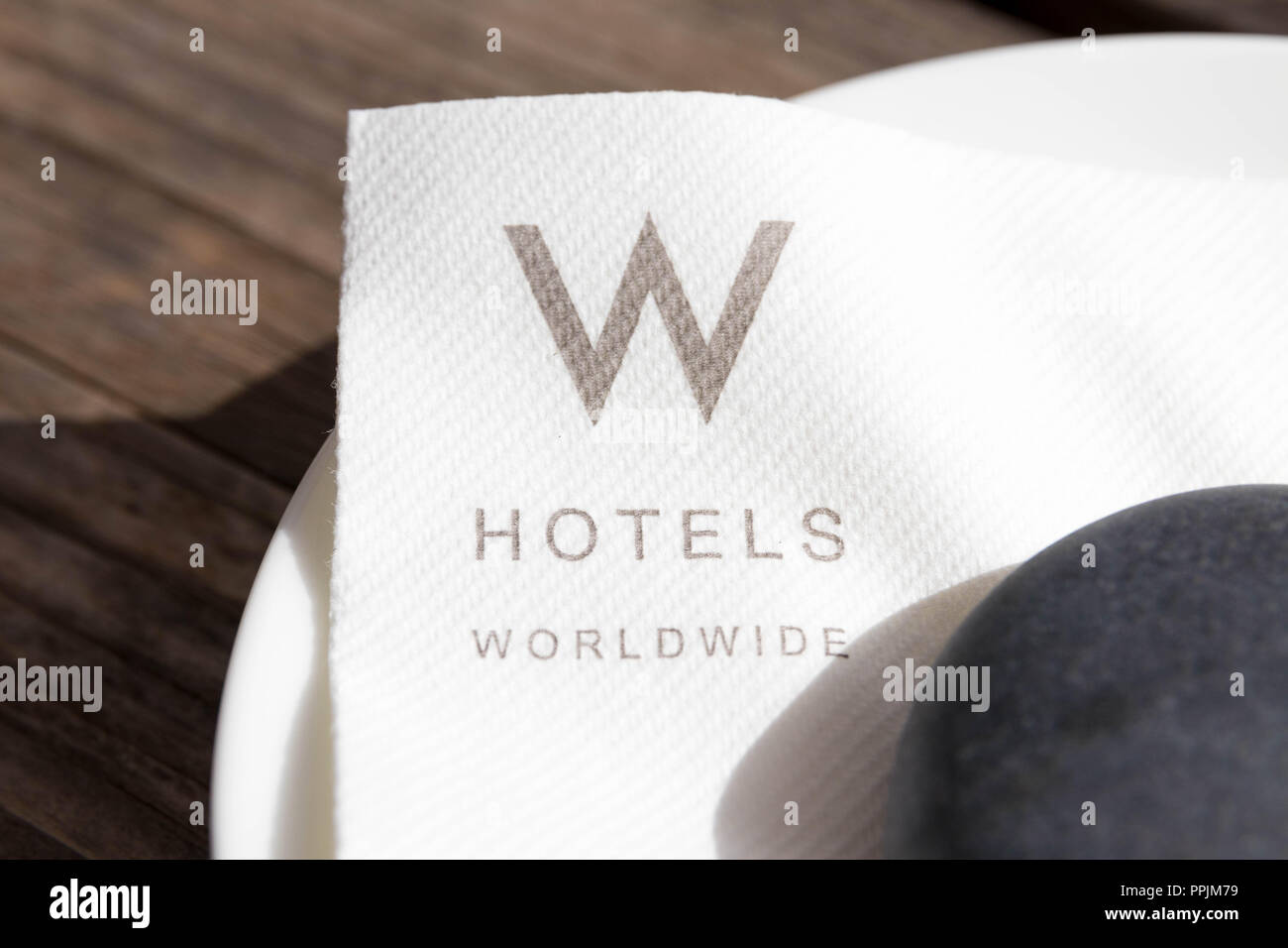 World wide chain hi-res stock photography and images - Alamy