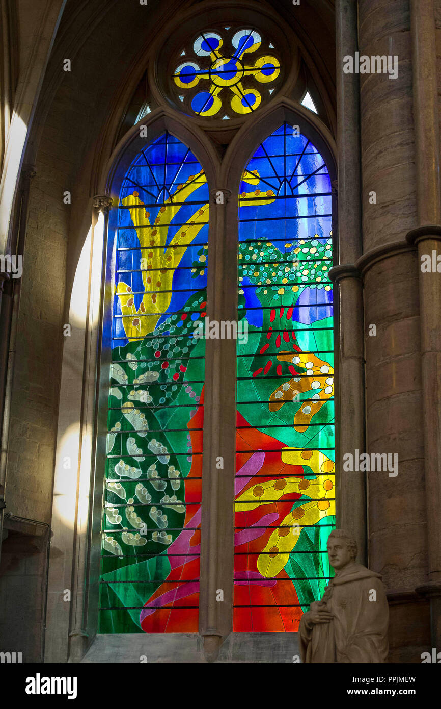 The Queen's Window, a new stained glass window at Westminster Abbey ...