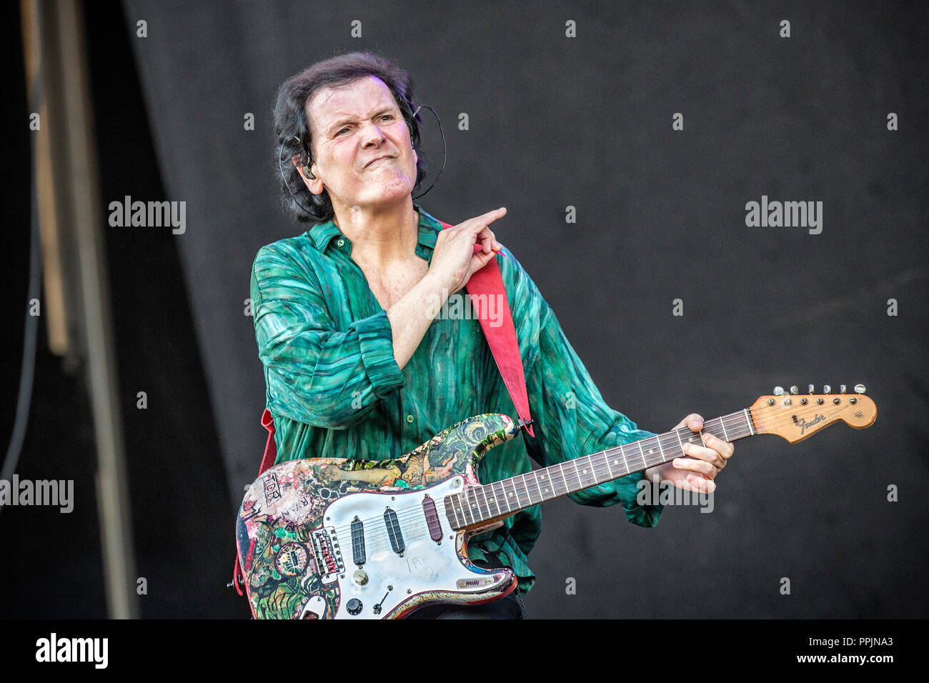 Progressive rock music hi-res stock photography and images - Alamy