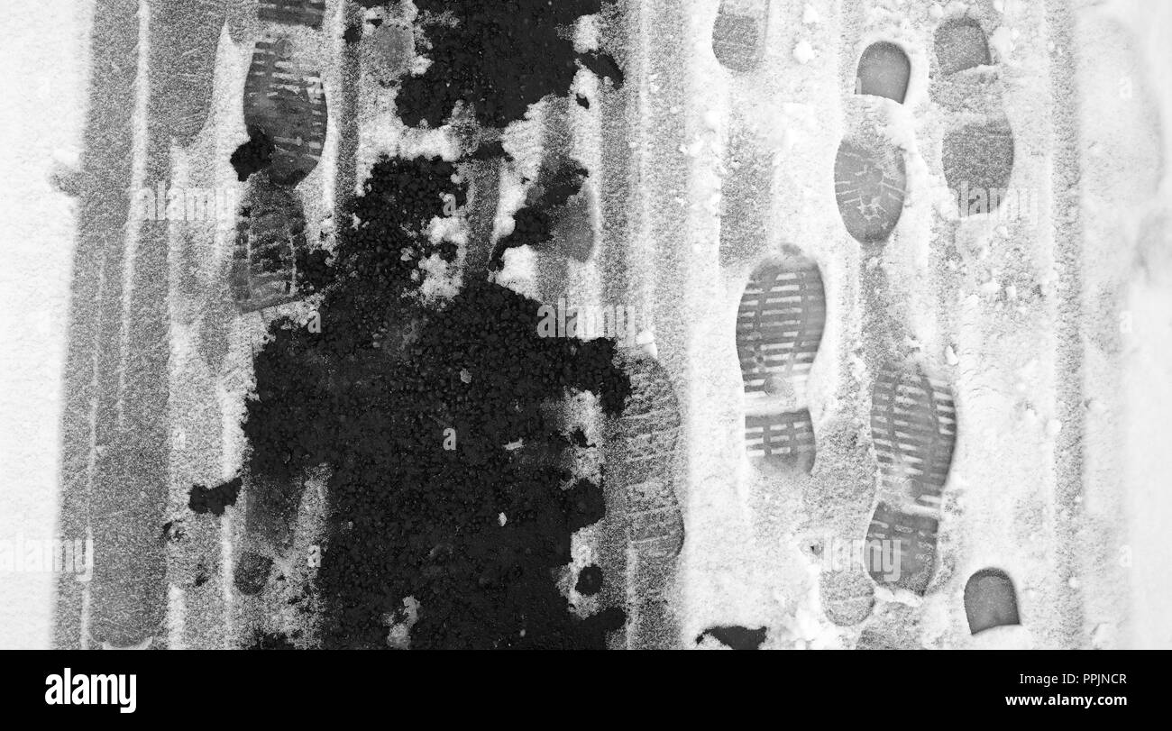Footprints in the snow. Footprints on the first snow. Imprint an Stock ...