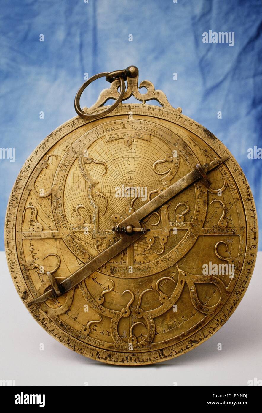 Astrolables hi-res stock photography and images - Alamy