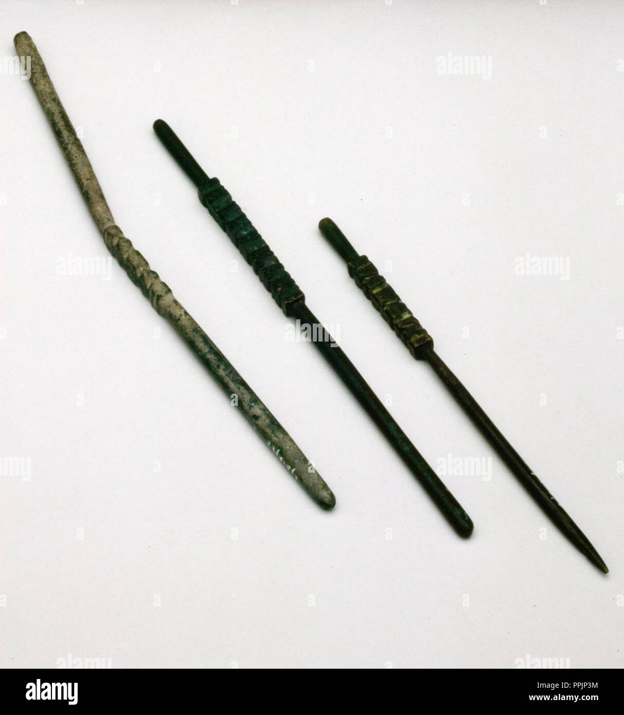 SURGICAL INSTRUMENTS. MUSLIM MEDICINE (EXHIBITION THE SCIENTIFIC LEGACY ...