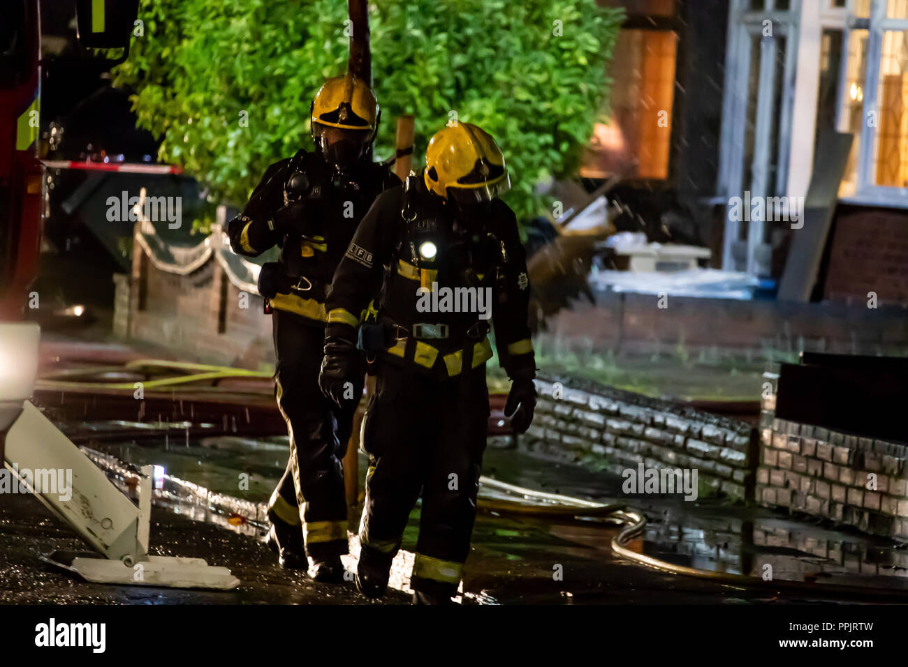 Six fire engines and a height platform tackle a house fire in Havering ...