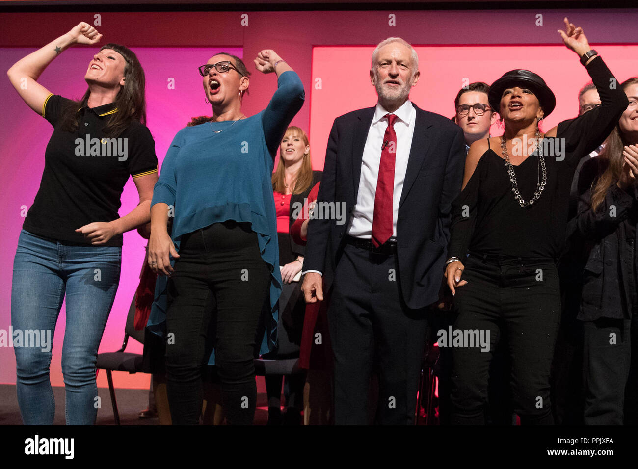 Red stage uk hi-res stock photography and images - Alamy