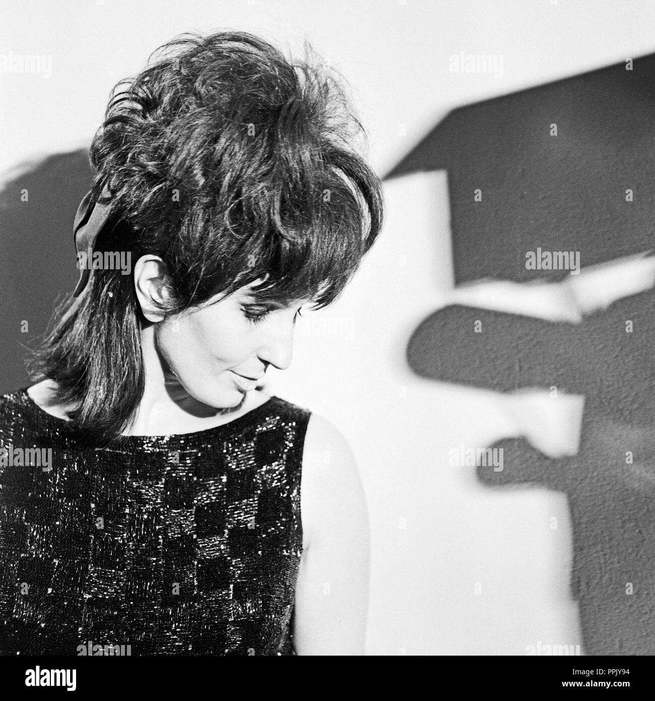 German singer 1964 hi-res stock photography and images - Alamy