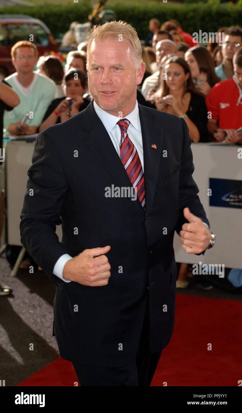 Boomer esiason hi-res stock photography and images - Alamy