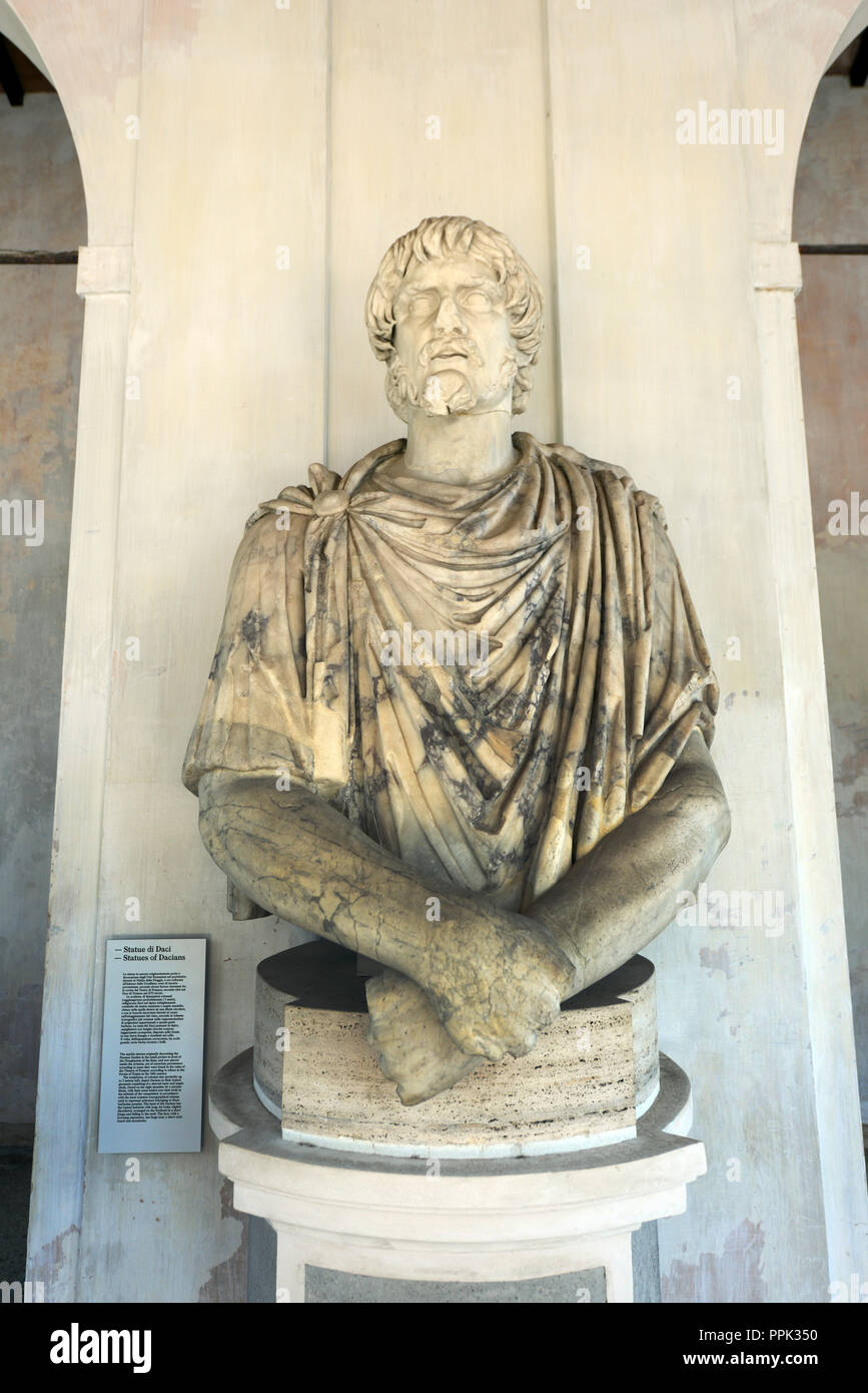 Statues of dacians hi-res stock photography and images - Alamy