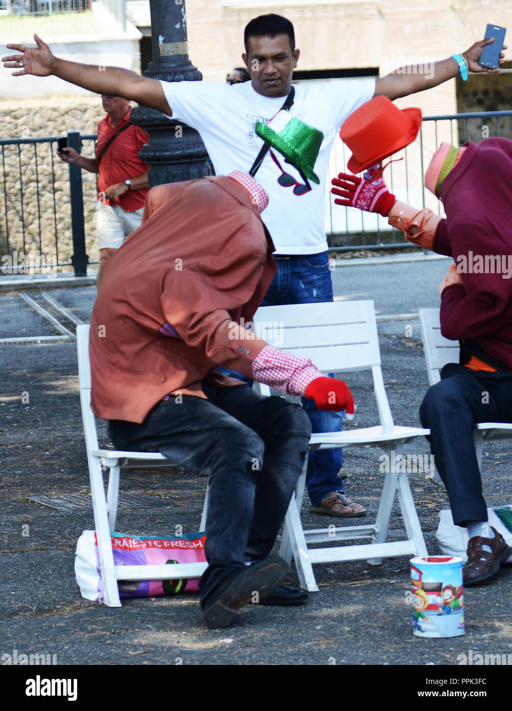 Headless hi-res stock photography and images - Alamy