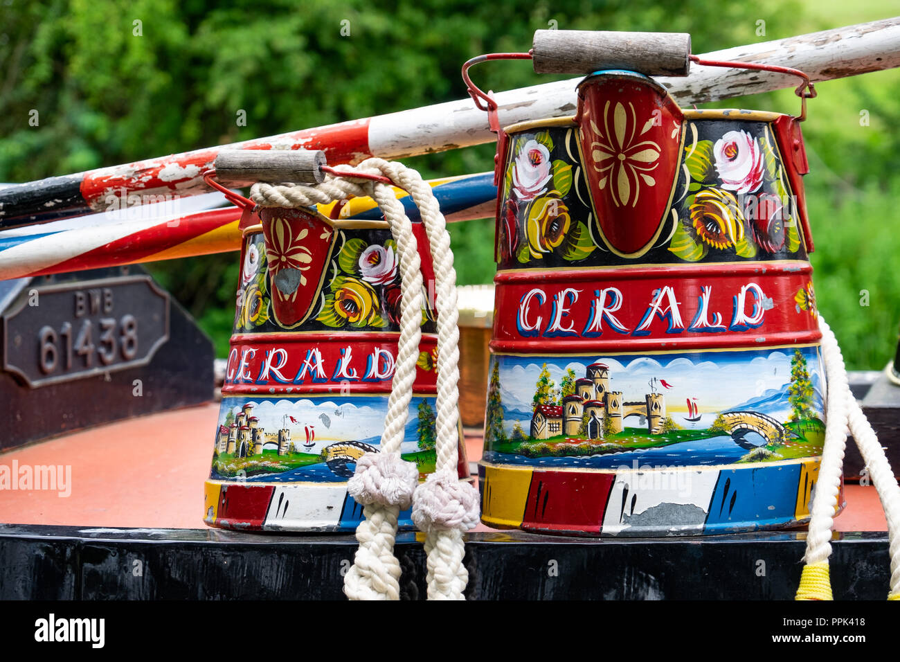 Painted Narrow Boat High Resolution Stock Photography and Images - Alamy