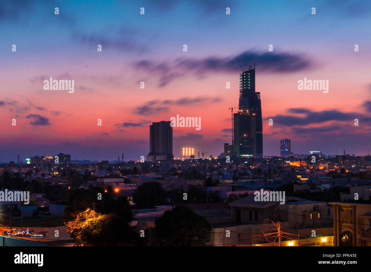 Karachi beach hi-res stock photography and images - Alamy