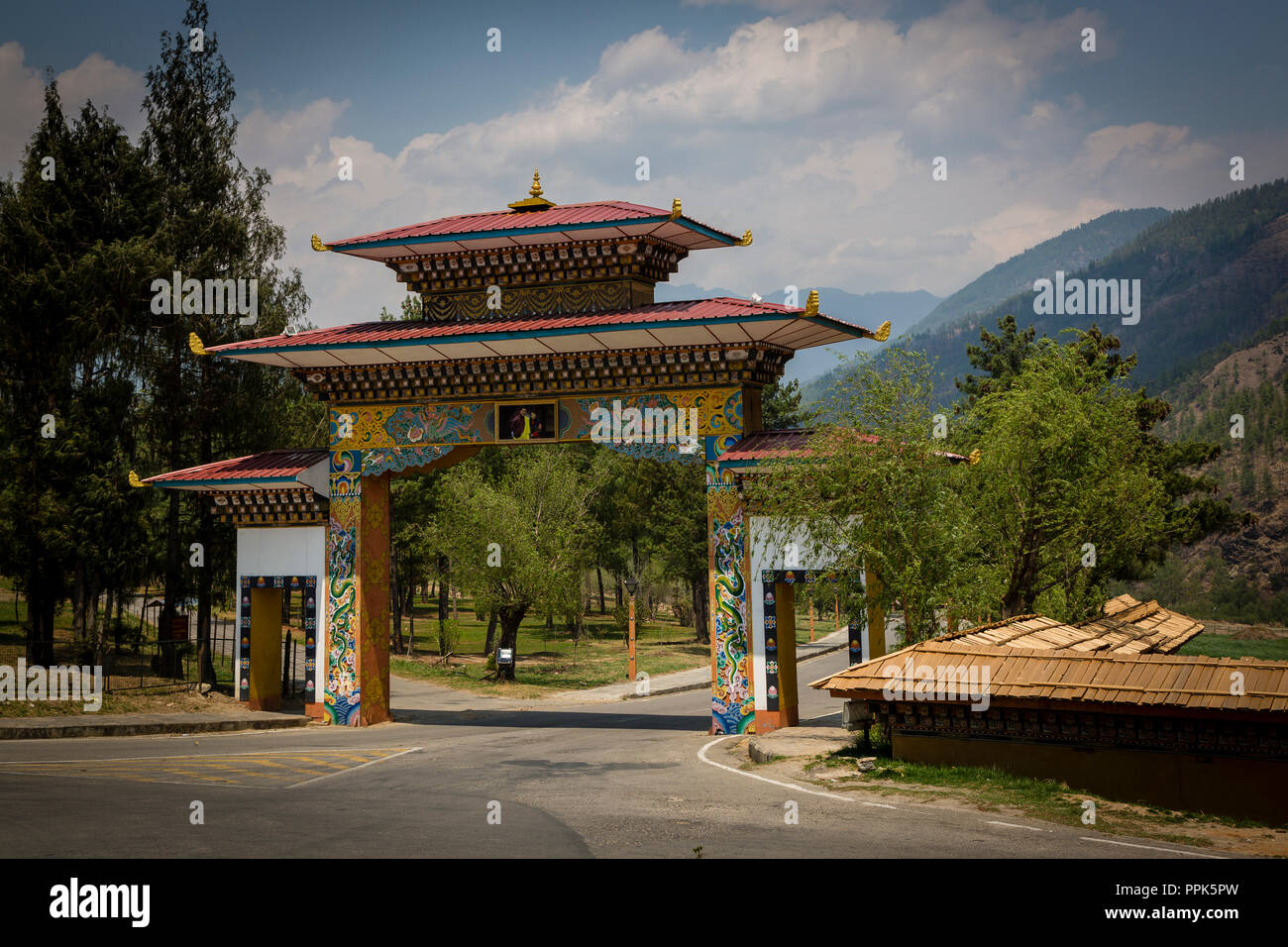 King palace of bhutan hi-res stock photography and images - Alamy