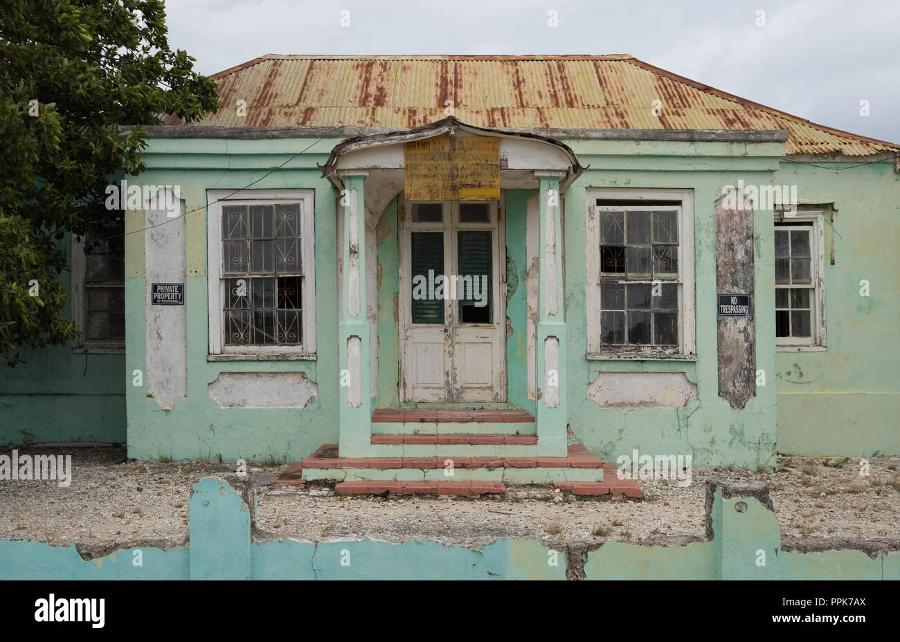 Old building, Bay Street, Bridgetown, Barbados Stock Photo - Alamy