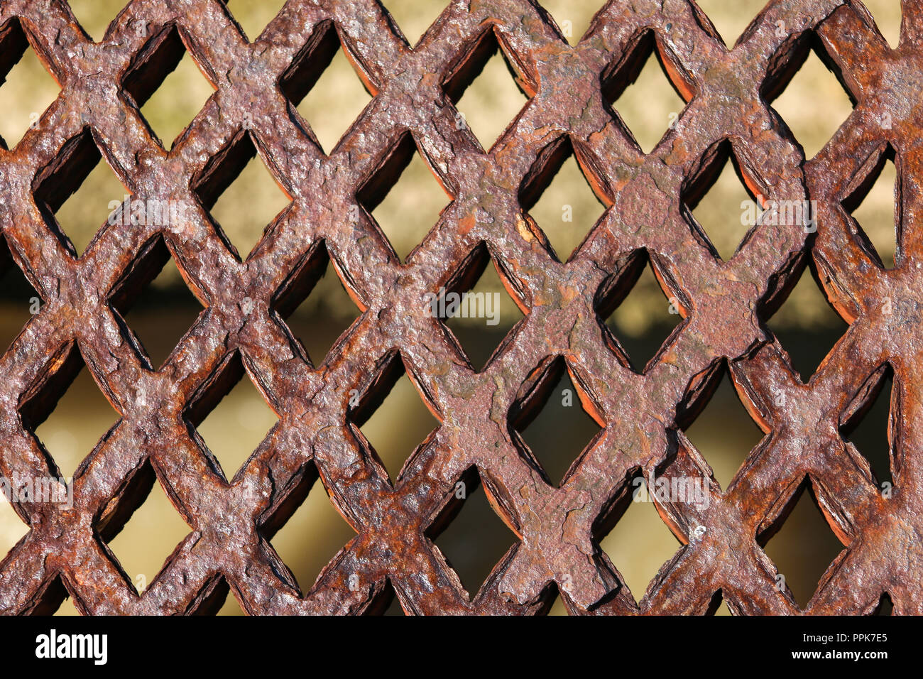Rusty grating hi-res stock photography and images - Alamy